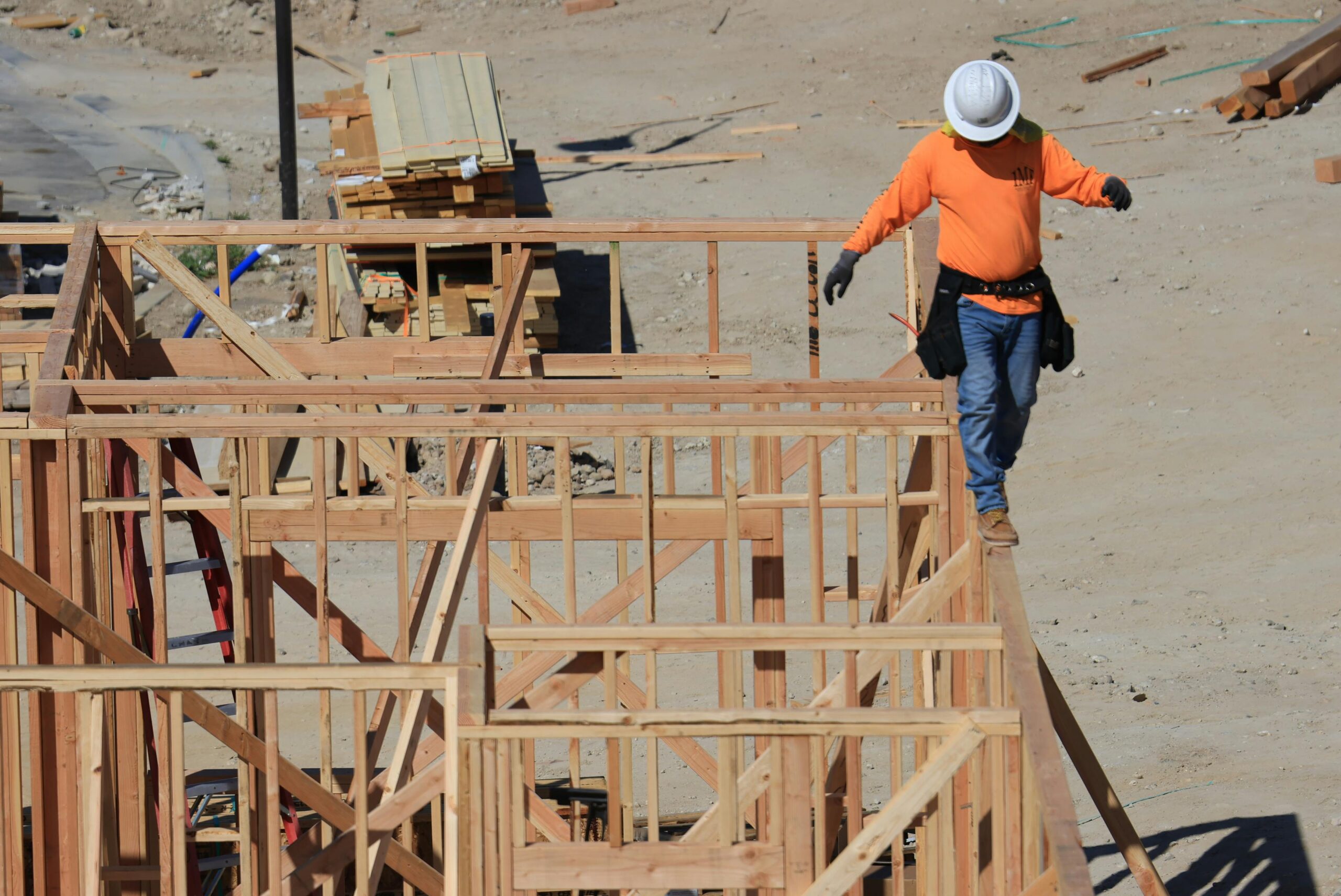 Construction employment stalls in December - Residential Contractor